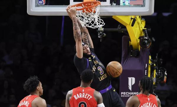 Anthony Davis apareció en su mejor versión y los Lakers volvieron a ...