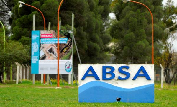 ABSA anunció que dispondrá más camiones cisterna por la falta de agua ...