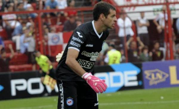 Las mejores atajadas de Adrián Gabbarini, el nuevo arquero de Olimpo ...