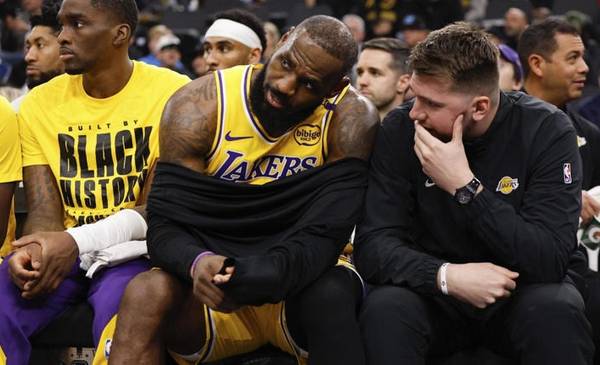 "Es un negocio y lo entiendo", dijo LeBron, en relación a la llegada de ...