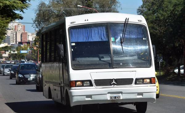 Denuncian que la línea 520 no cumple horarios ni recorridos - La Nueva