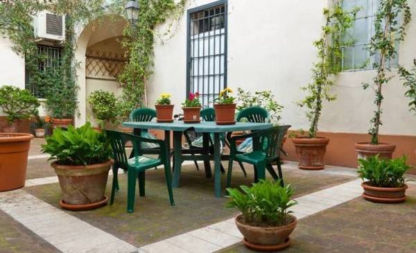 Patio y macetas, una agradable combinación - La Nueva