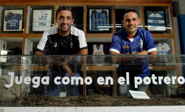 Poncetta y Acosta llenaron sus vitrinas, pero no largan la "pelotita ...