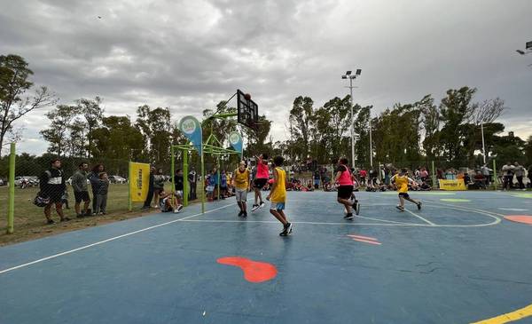 Torneo de Básquet 3×3 mixto en el parque Boronat - La Nueva