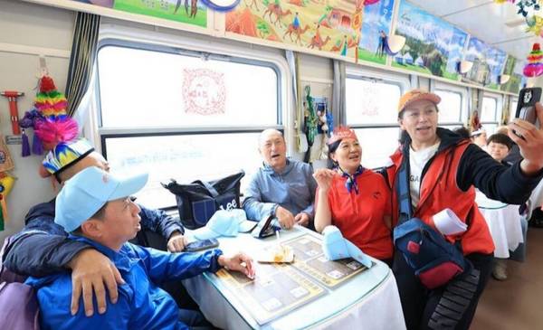 Ancianos chinos disfrutan de nuevas tendencias de ocio y ...