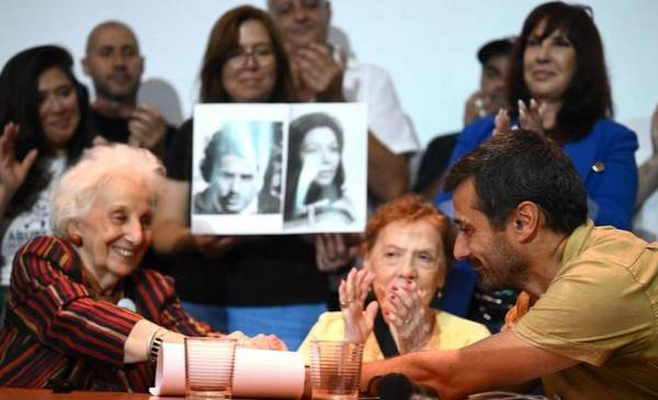 Las Abuelas de Plaza de Mayo anunciaron la aparición del nieto 140 - La Nueva