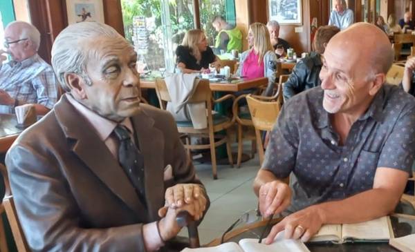 Entre libros y copetines: cita con Borges en la Biblioteca Pública ...