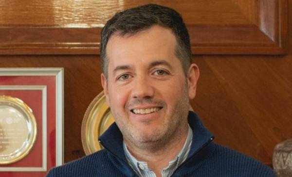 Martín Salaberry fue elegido como nuevo presidente de la UCR bahiense ...