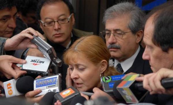 Esposa de Rivas se esperanza de una evolución - La Nueva