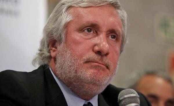 Desde el Gobierno bonaerense dicen que fue Conte Grand quien decidió ...