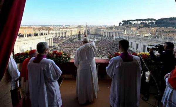 "El mundo vive una grave carestía de paz", dijo el Papa - La Nueva